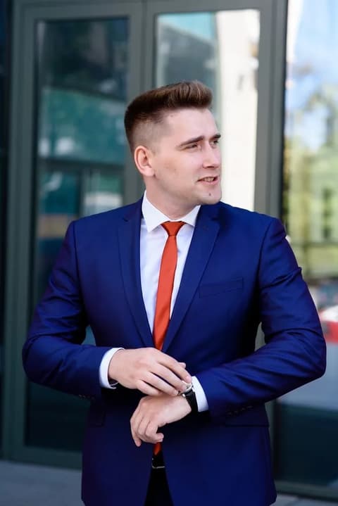 How To Wear A Blue Suit With A Red Tie